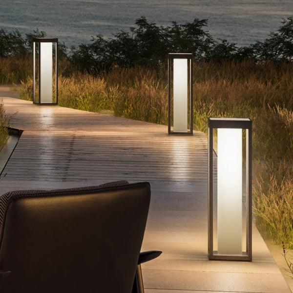 Radia Moon LED Solar Lamp | Zafferano America - Montreal Lighting ...