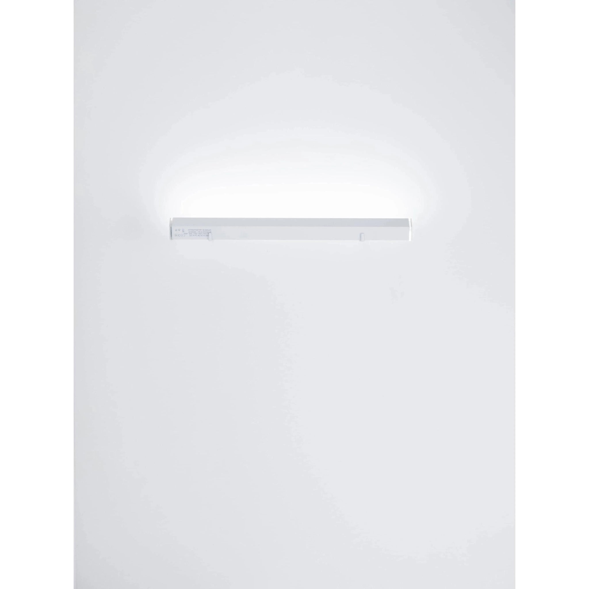Pencil LED Cordless Horizontal Wall Sconce | Zafferano America ...